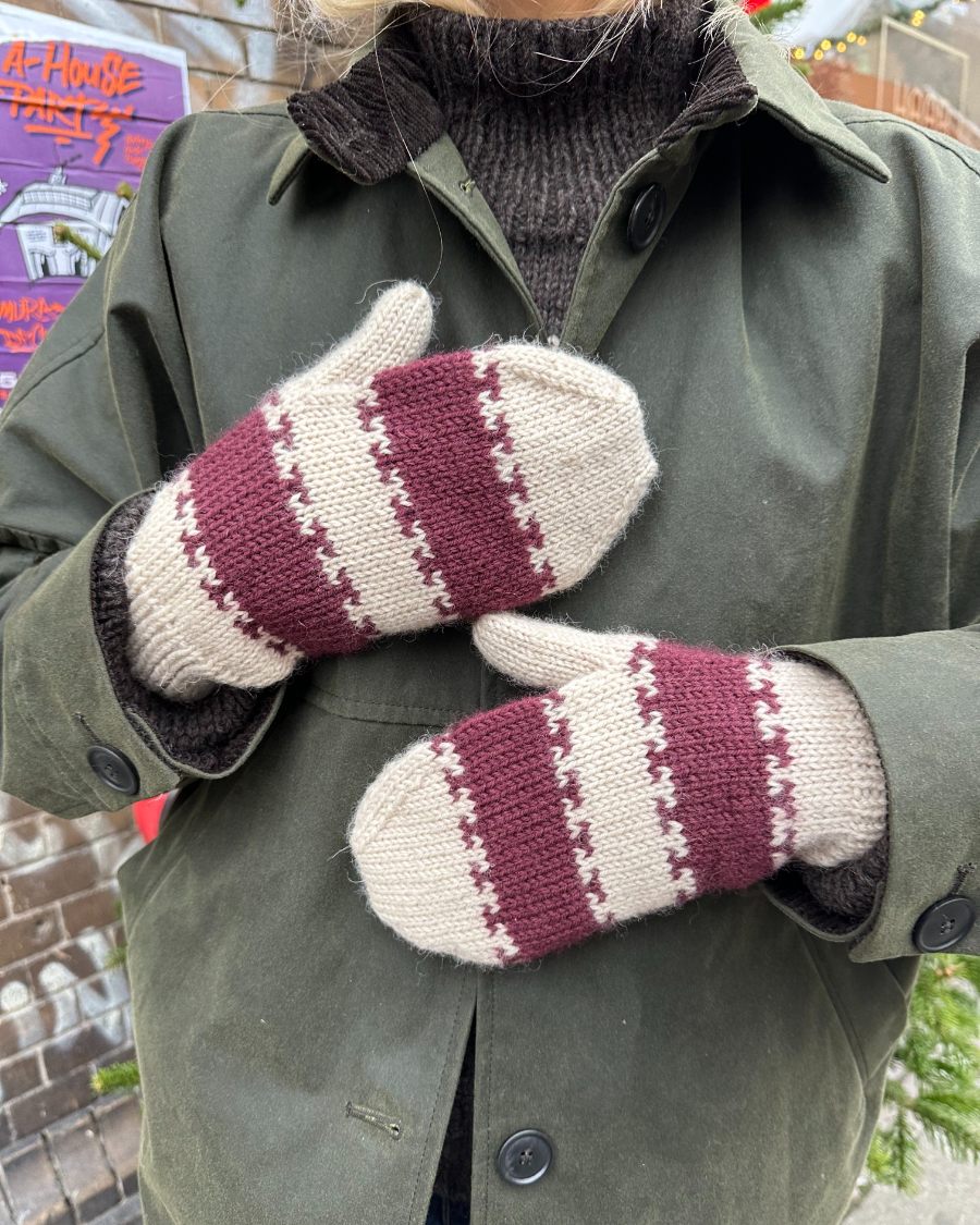 Key Mittens – PetiteKnit