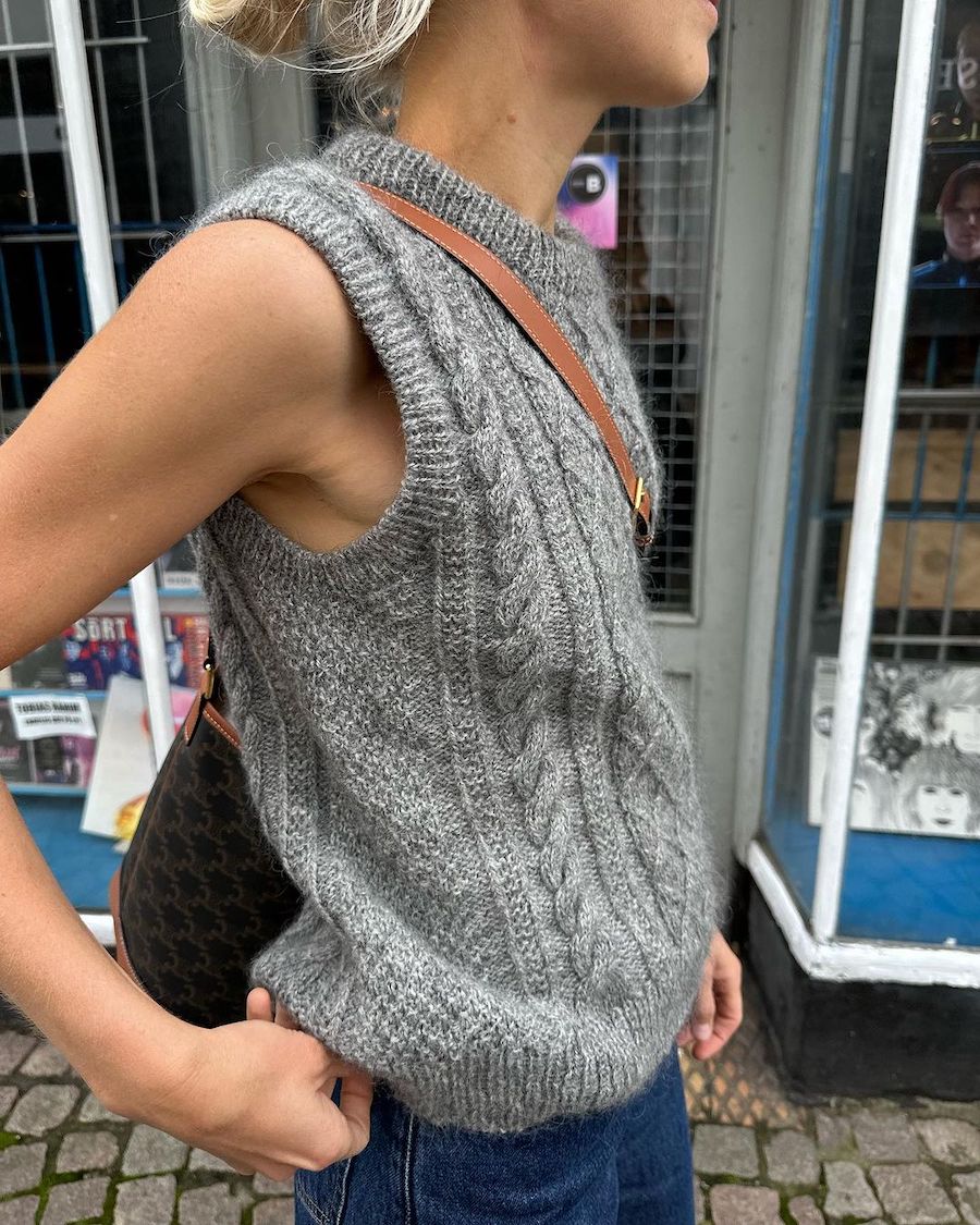 Moby Slipover – PetiteKnit