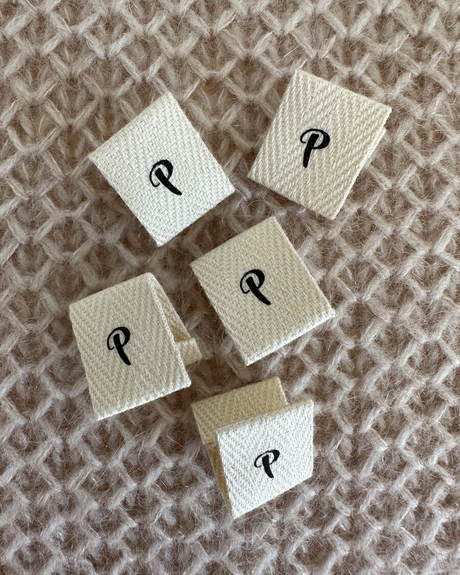 "P" folded label 5 pcs – PetiteKnit