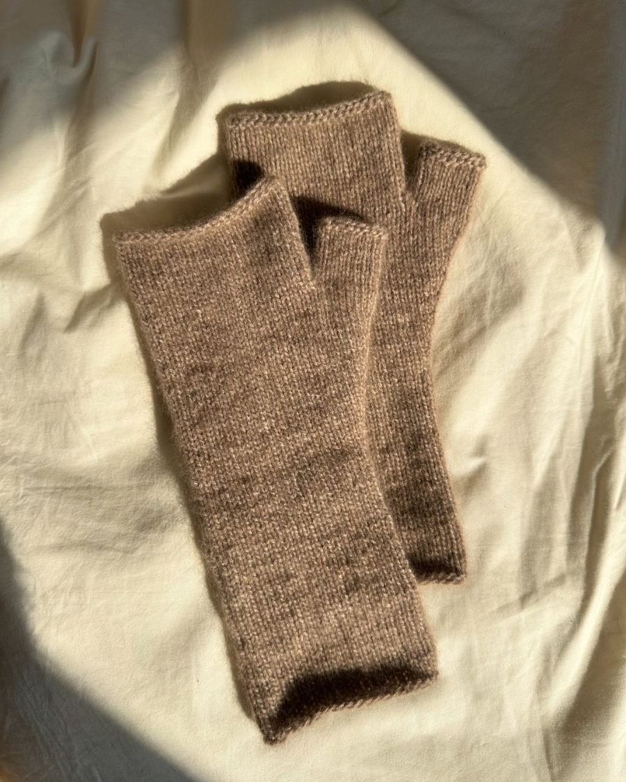 Penny Gloves – PetiteKnit