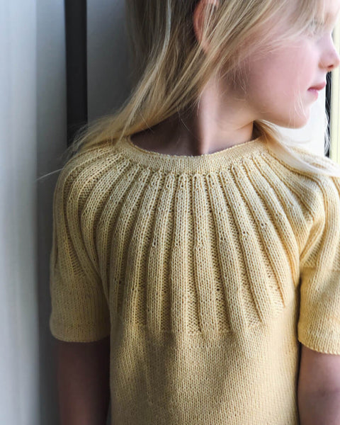 Sunday Tee Junior - Forhandlere – PetiteKnit