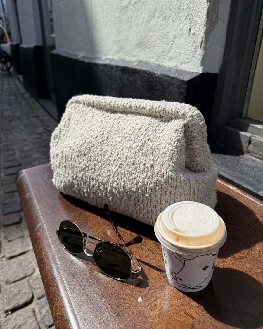 Teddy Clutch – PetiteKnit